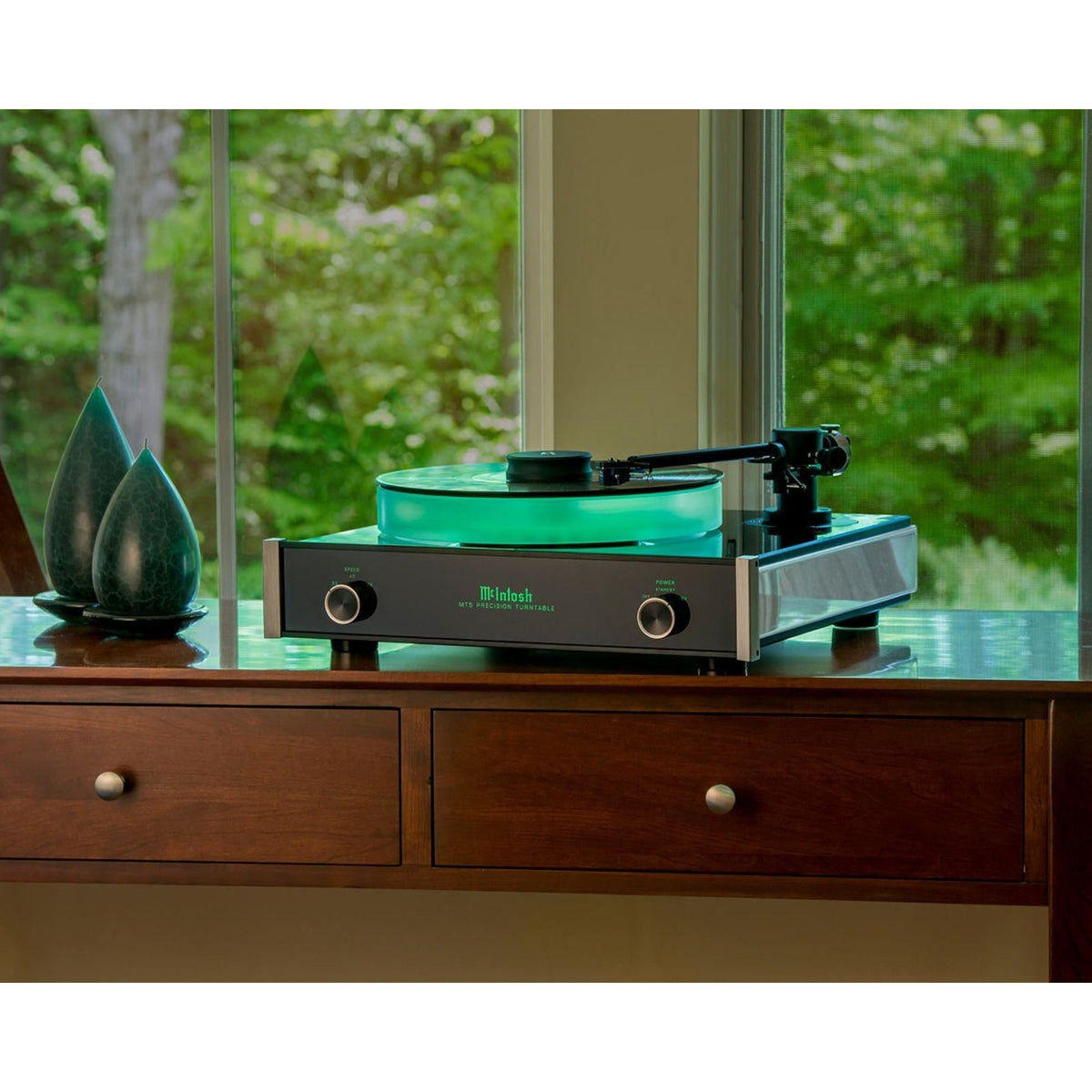 McIntosh Labs MT5 - Precision Turntable